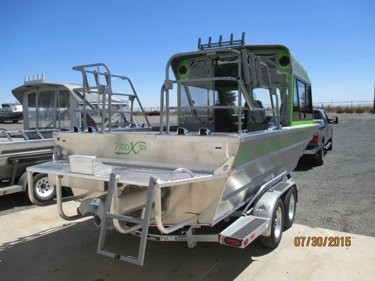 Stacy L, 23′, Indmar Raptor 440 x Hamilton 212 – Bentz Boats