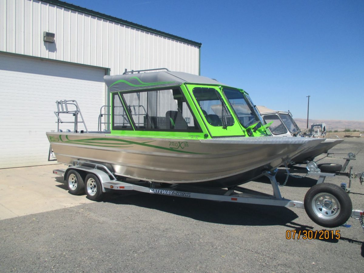 Stacy L, 23′, Indmar Raptor 440 x Hamilton 212 – Bentz Boats