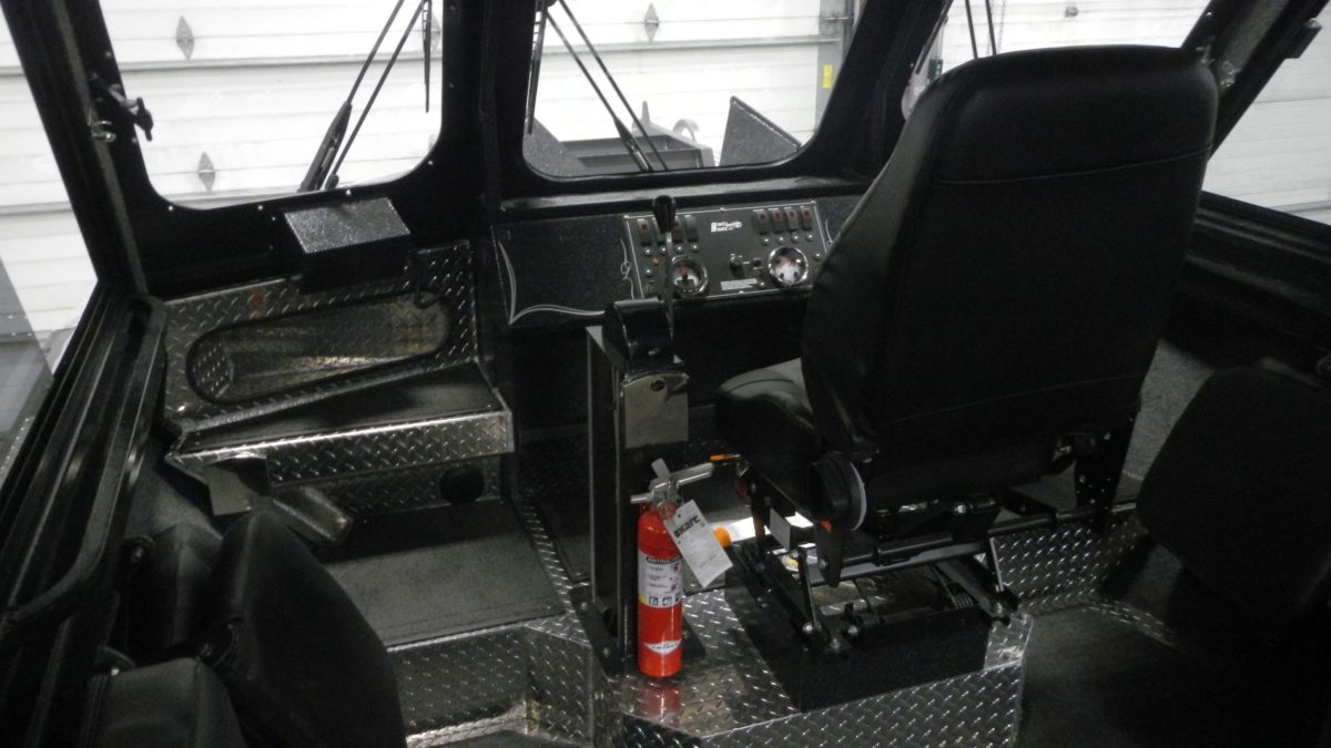 Mike V, 23′, Indmar Raptor 440 x Hamilton 212 – Bentz Boats