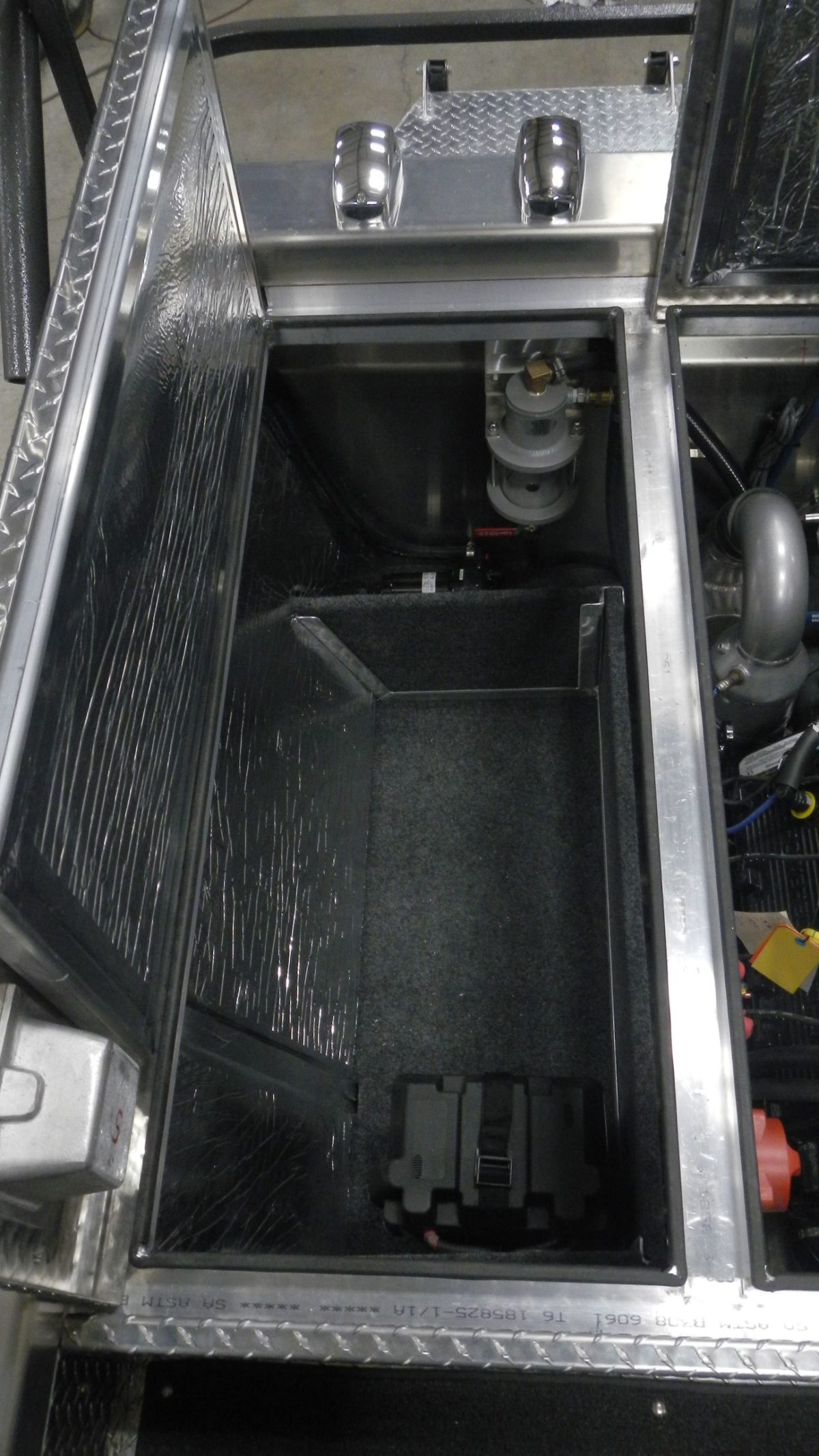 Mike V, 23′, Indmar Raptor 440 x Hamilton 212 – Bentz Boats