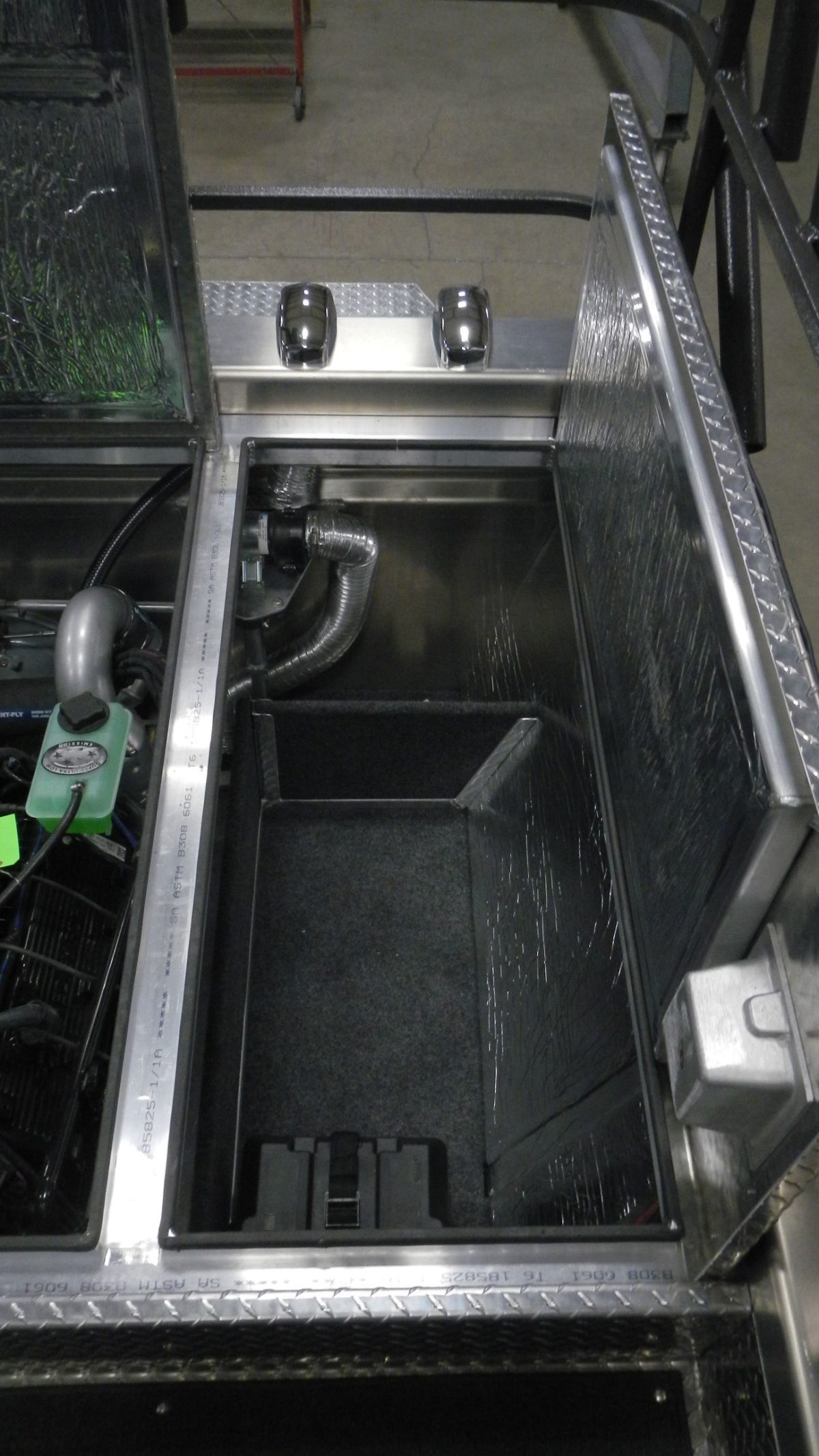 Mike V, 23′, Indmar Raptor 440 x Hamilton 212 – Bentz Boats