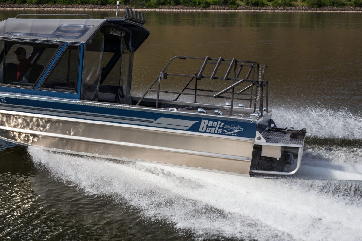 Ted Z, 23′, Indmar Raptor 440 x Hamilton 212 – Bentz Boats